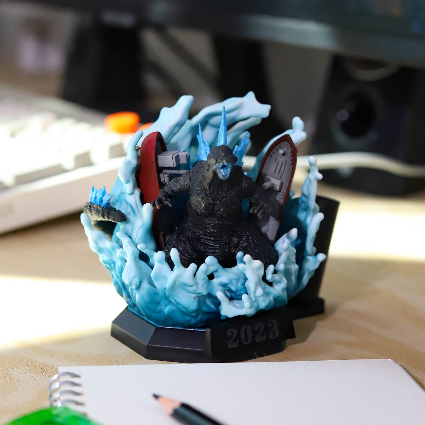 Godzilla Minus One (2023) Desktop Monster Pen Stand